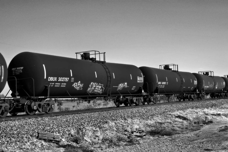 Oil-by-Rail Volumes Decreasing While Risks Remain - DeSmog