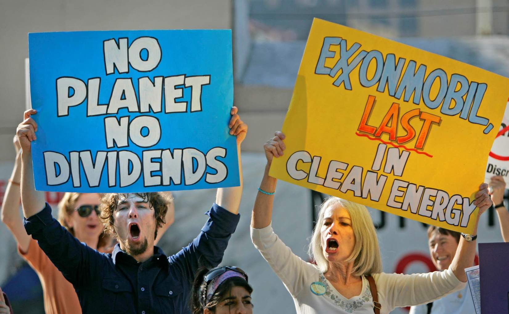 Exxon Mobil’s About-Face on Climate Disclosure - DeSmog