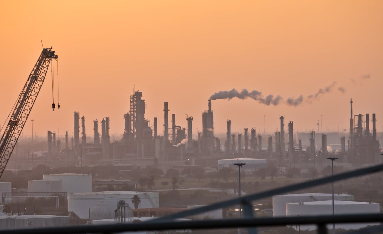 Ground Flare at Mammoth New Exxon SABIC Plastics Plant Likened to a ...
