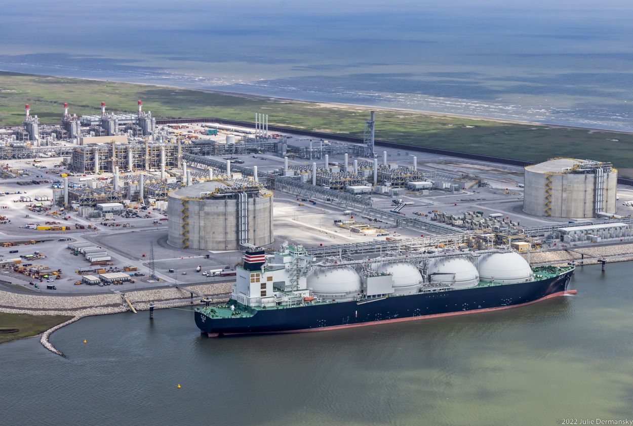 LNG Plant Operators Change Their Tune on Carbon Capture - DeSmog
