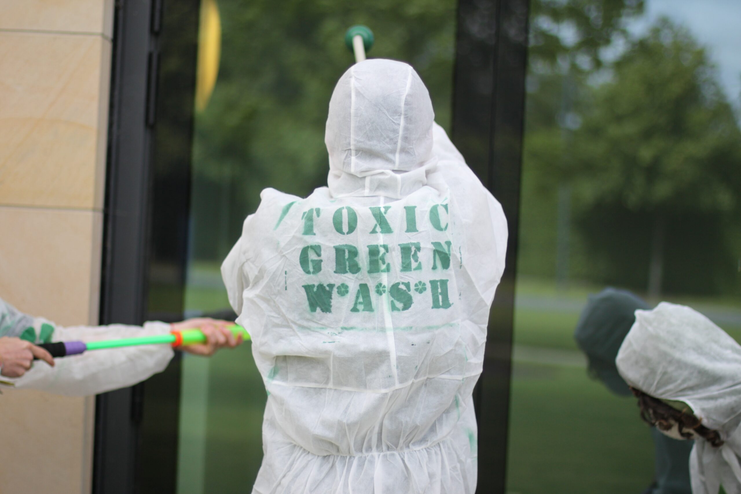 Why Polluters’ Greenwashing Works and How to Fight It - DeSmog