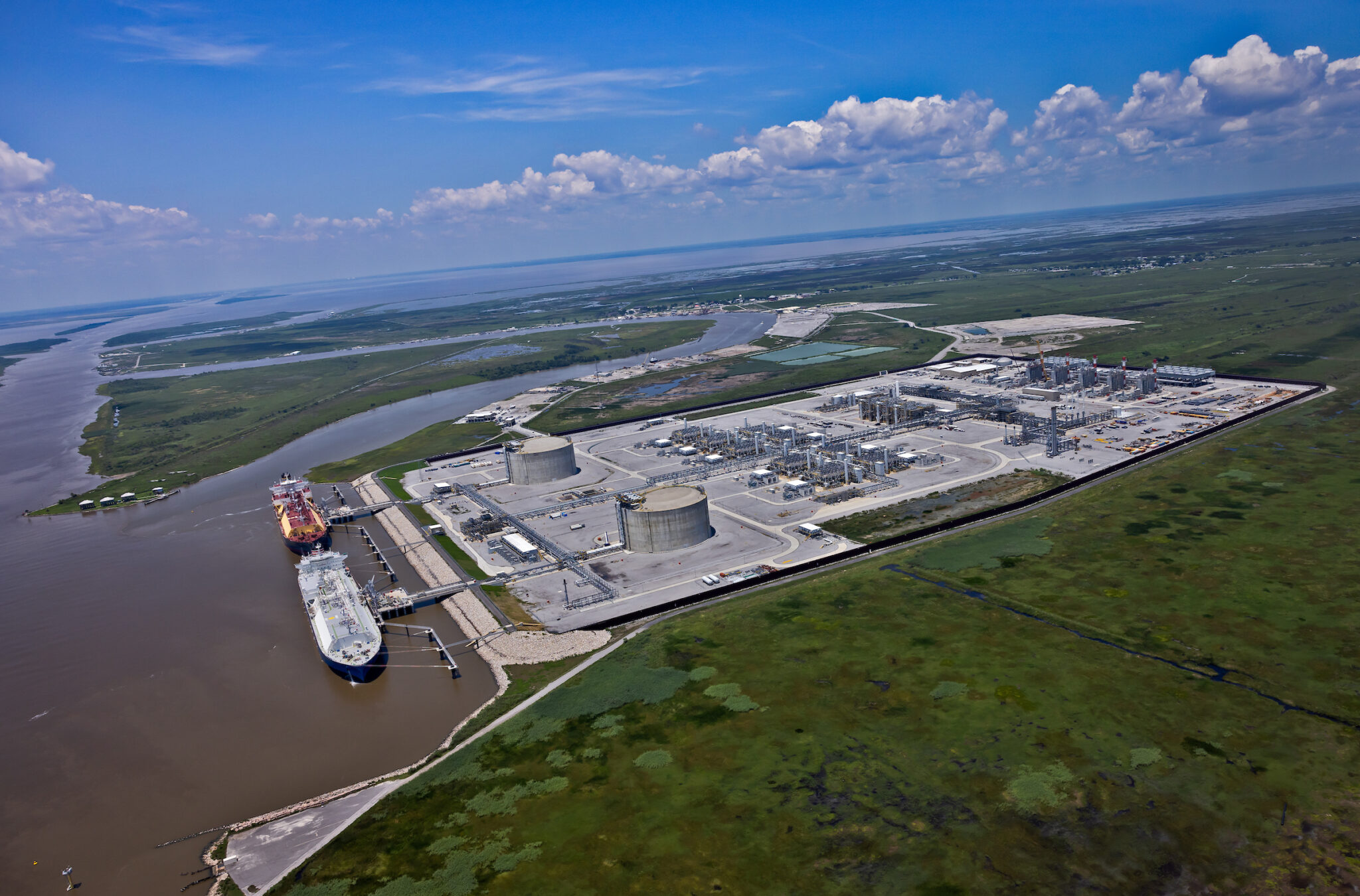 Massive CP2 LNG Export Facility Faces New Legal Hurdle Over FERC ...