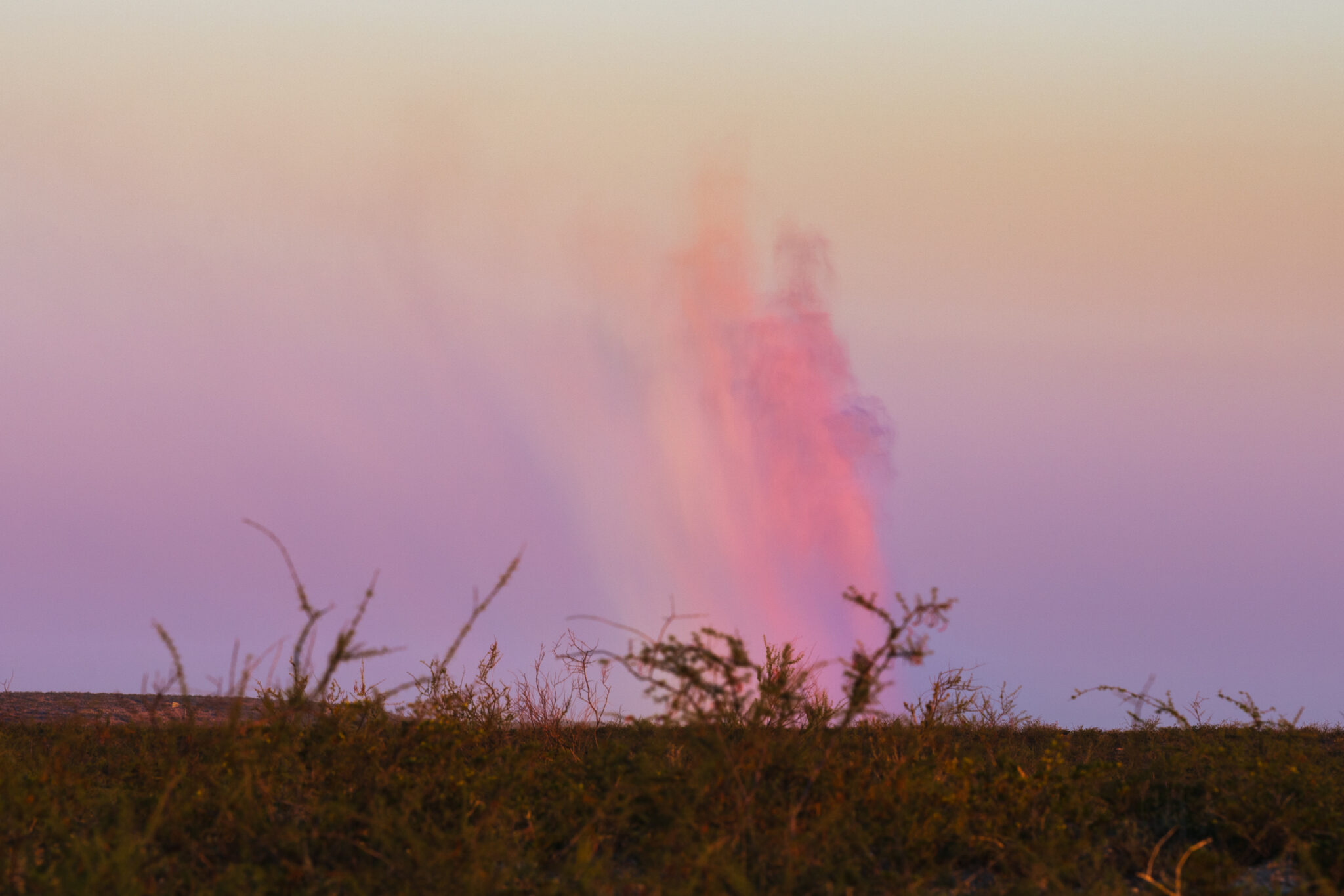 Blowout Erupts in West Texas’s Permian Basin, Creating 100-Foot Tower ...